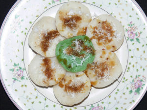 Jaje Laklak Bali: Cemilan Tradisional Khas Bali - Kooliner