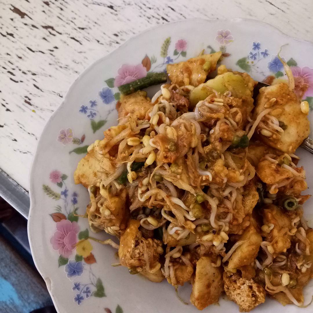 tipat cantok - Kooliner