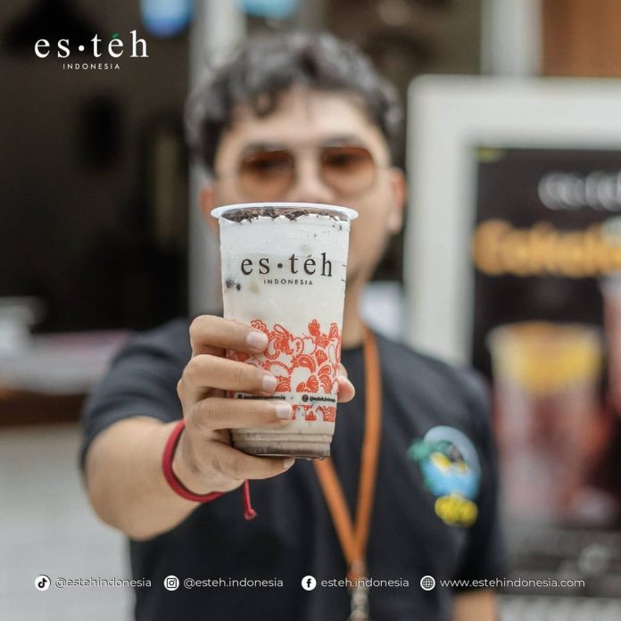 Harga dan Menu Es Teh indonesia Terbaru Lengkap dengan Gambar - Kooliner