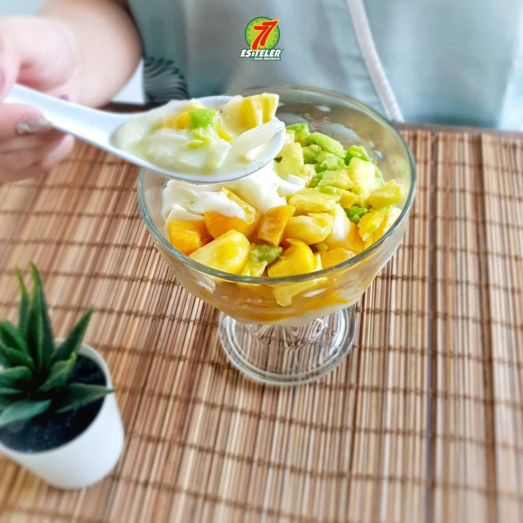 Harga dan Menu Es Teler 77 Terbaru - Kooliner